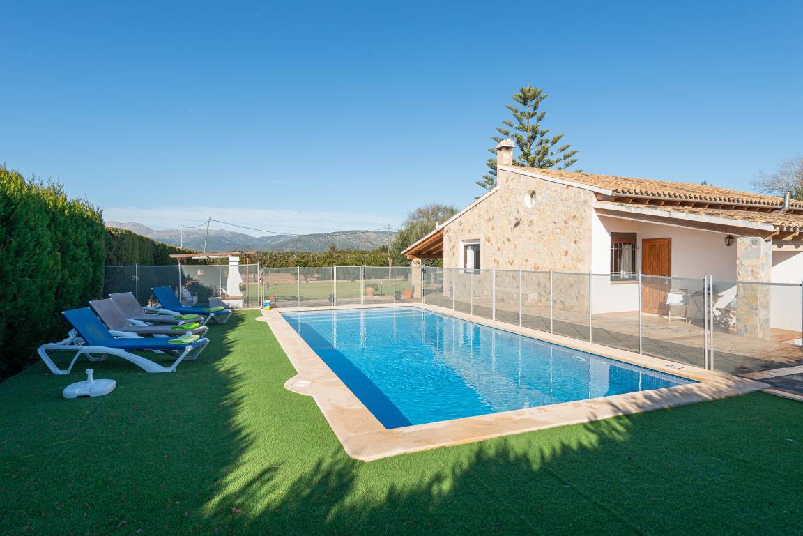 90 M² Villa ∙ 3 Bedrooms ∙ 6 Guests - Sa Pobla