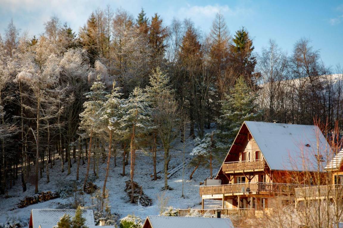 205 M² Gîte ∙ 5 Chambres ∙ 12 Personnes - Super-Besse