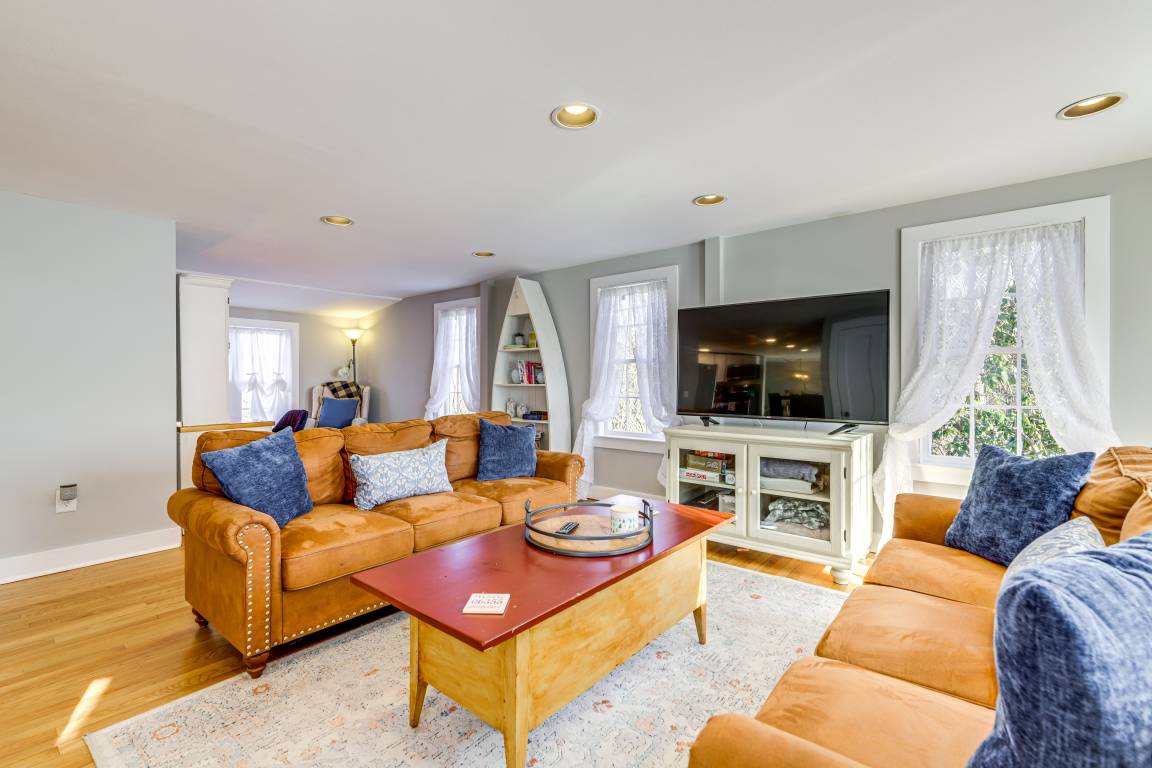 185 M² House ∙ 3 Bedrooms ∙ 6 Guests - Mystic, CT