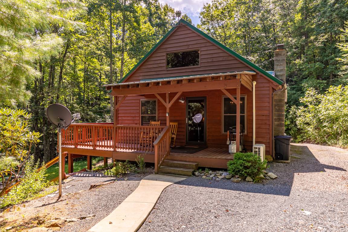 Cabin ∙ 1 Bedroom ∙ 5 Guests - North Carolina