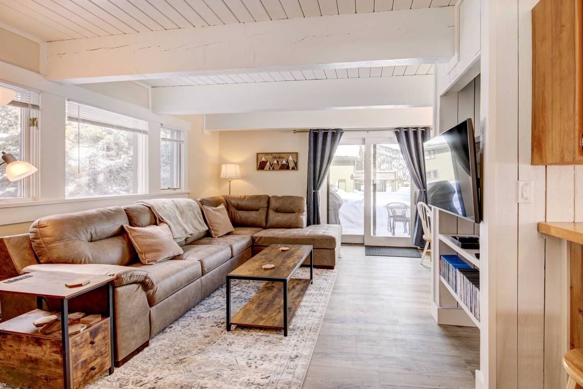 74 M² Apartment ∙ 2 Bedrooms ∙ 4 Guests - Montana