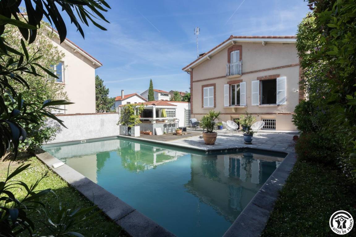 77 M² Gîte ∙ 2 Chambres ∙ 4 Personnes - 