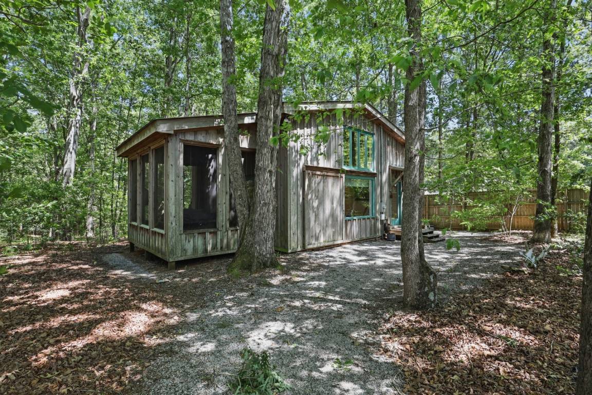 74 M² House ∙ 2 Bedrooms ∙ 4 Guests - Athens, GA