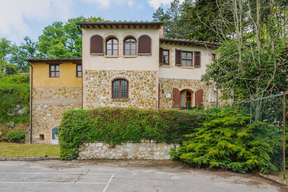 180 M² Casa Rural ∙ 3 Habitaciones ∙ 6 Huéspedes - Volterra