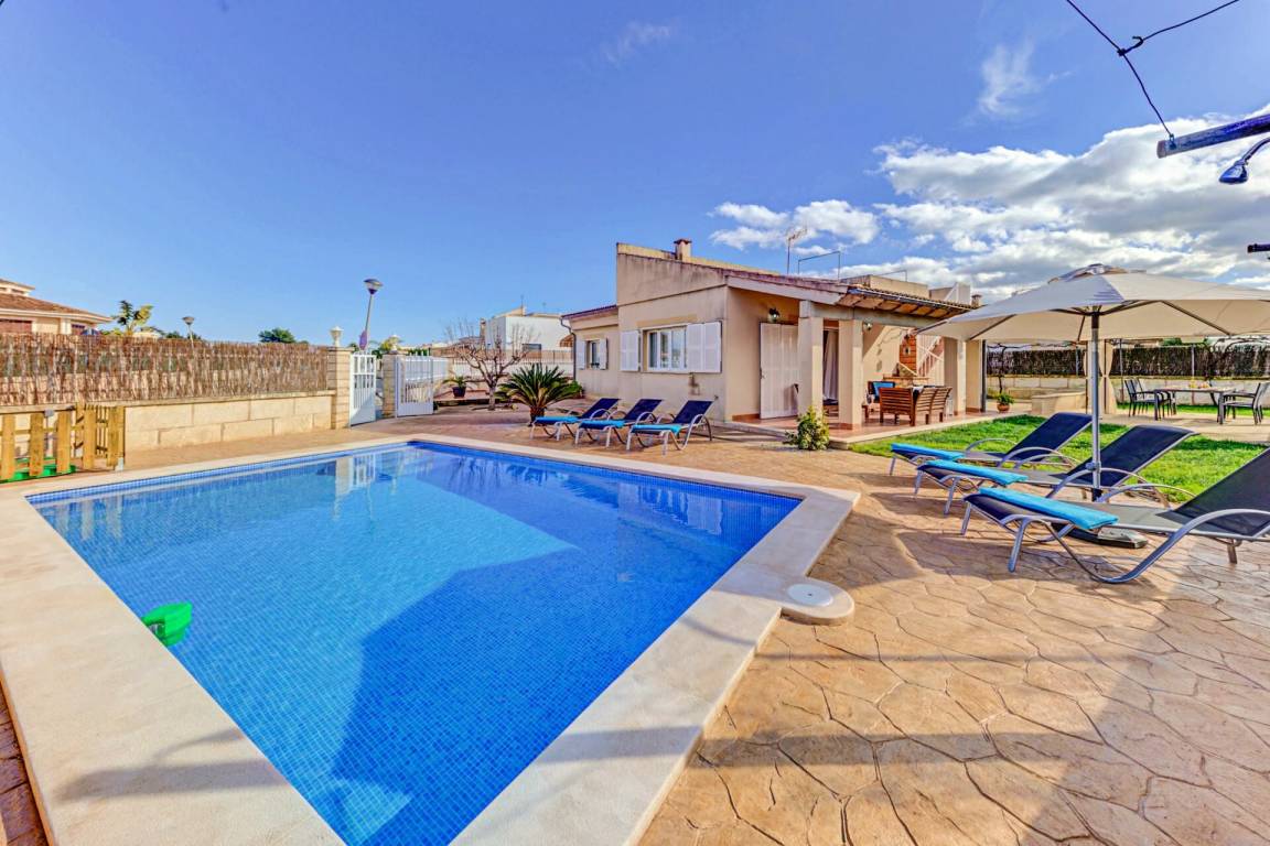 122 M² Villa ∙ 3 Habitaciones ∙ 6 Huéspedes - Alcudia