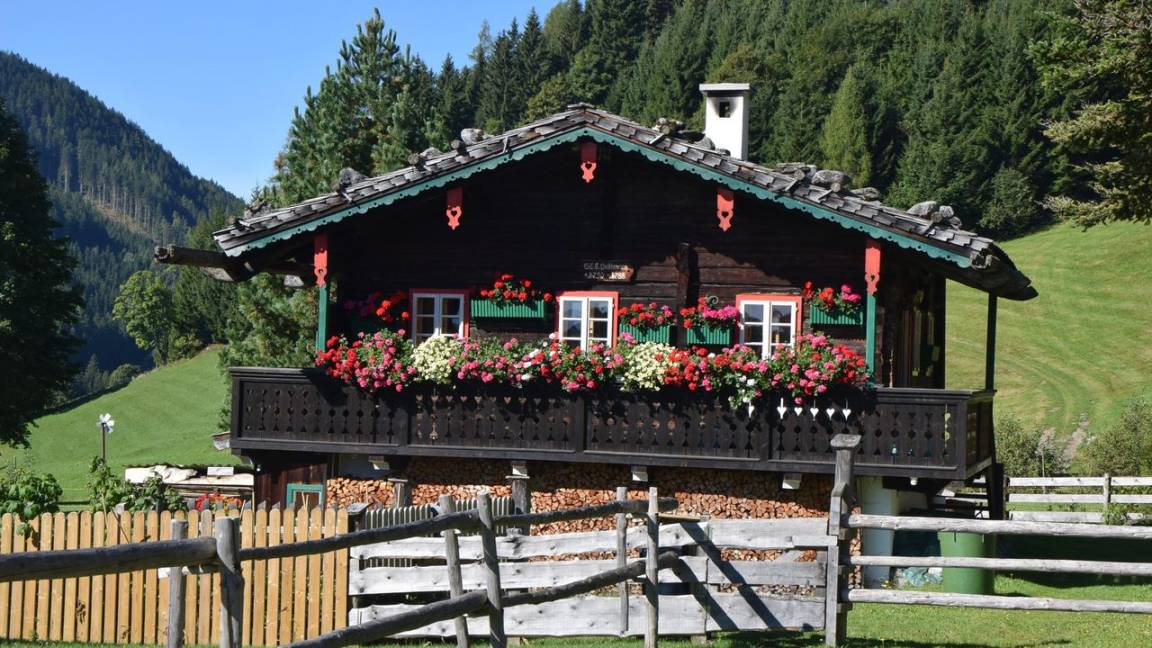 65 M² Ferienhaus ∙ 2 Schlafzimmer ∙ 4 Gäste - Hallstatt