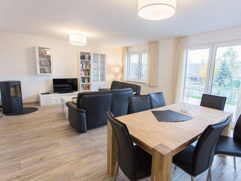 122 M² Ferienhaus ∙ 3 Schlafzimmer ∙ 6 Gäste - Rügen