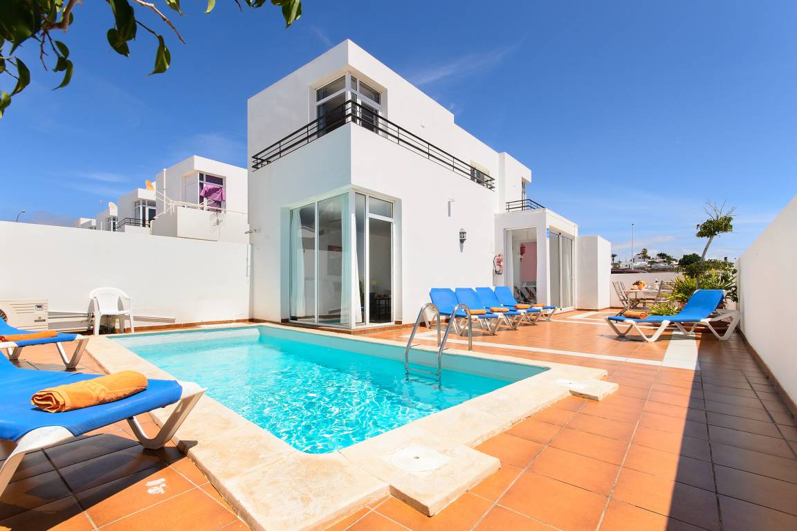 140 M² Villa ∙ 2 Chambres ∙ 4 Personnes - Puerto del Carmen