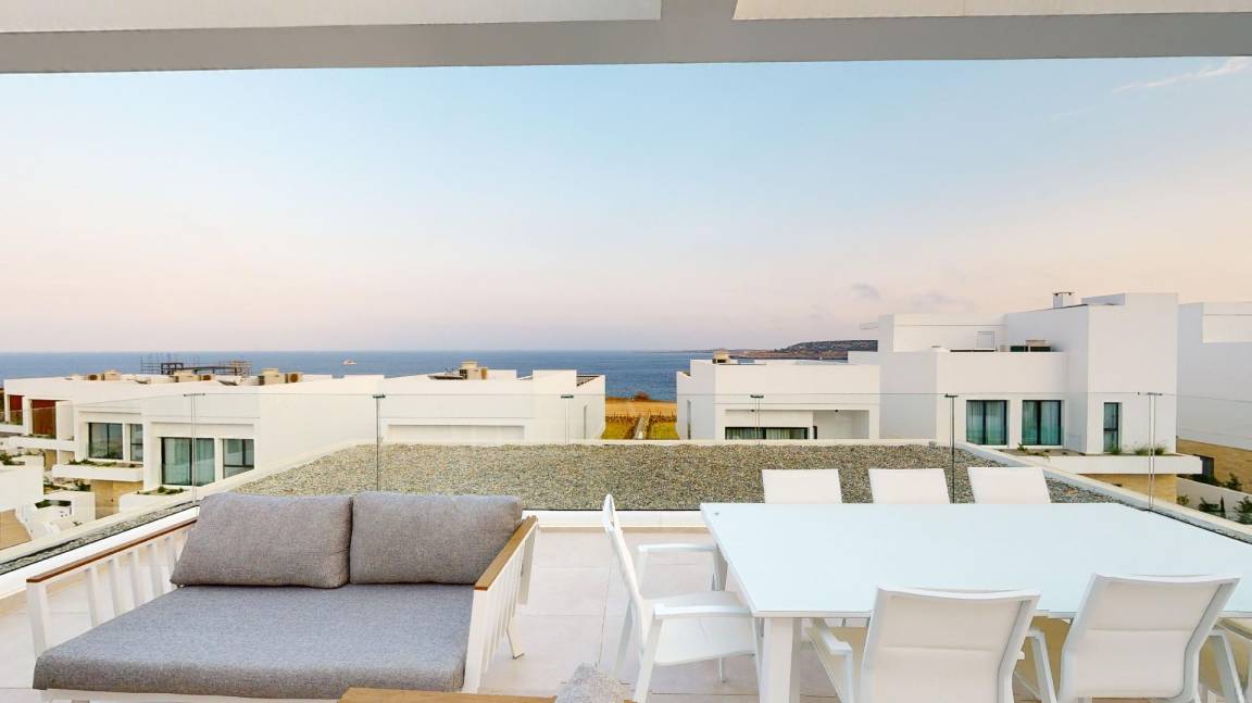 404 M² House ∙ 4 Bedrooms ∙ 8 Guests - Protaras