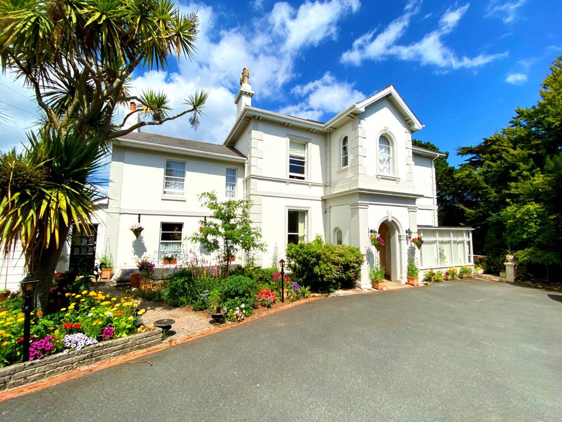Cottage ∙ 1 Bedroom ∙ 2 Guests - Torquay, UK