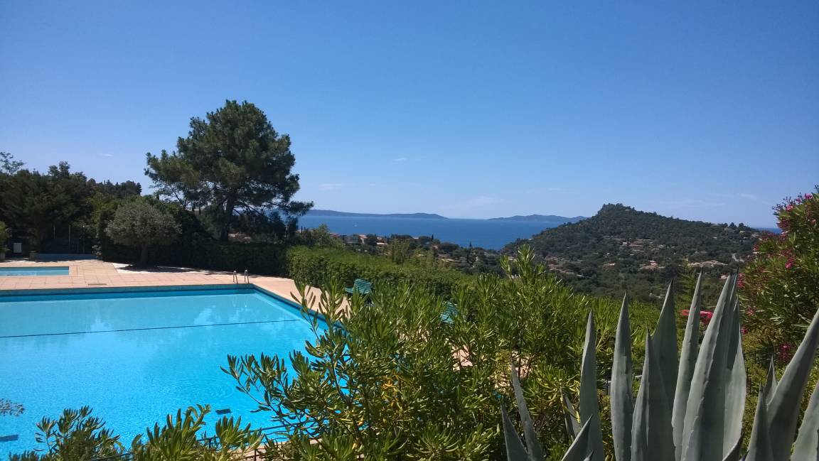 65 M² Maison De Vacances ∙ 3 Chambres ∙ 6 Personnes - Hyères