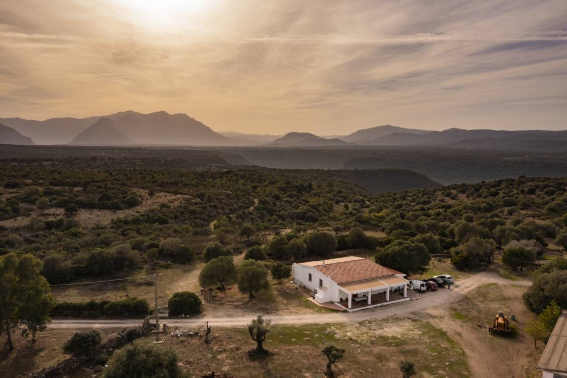 90 M² Ferienhaus ∙ 2 Schlafzimmer ∙ 7 Gäste - Cala Gonone