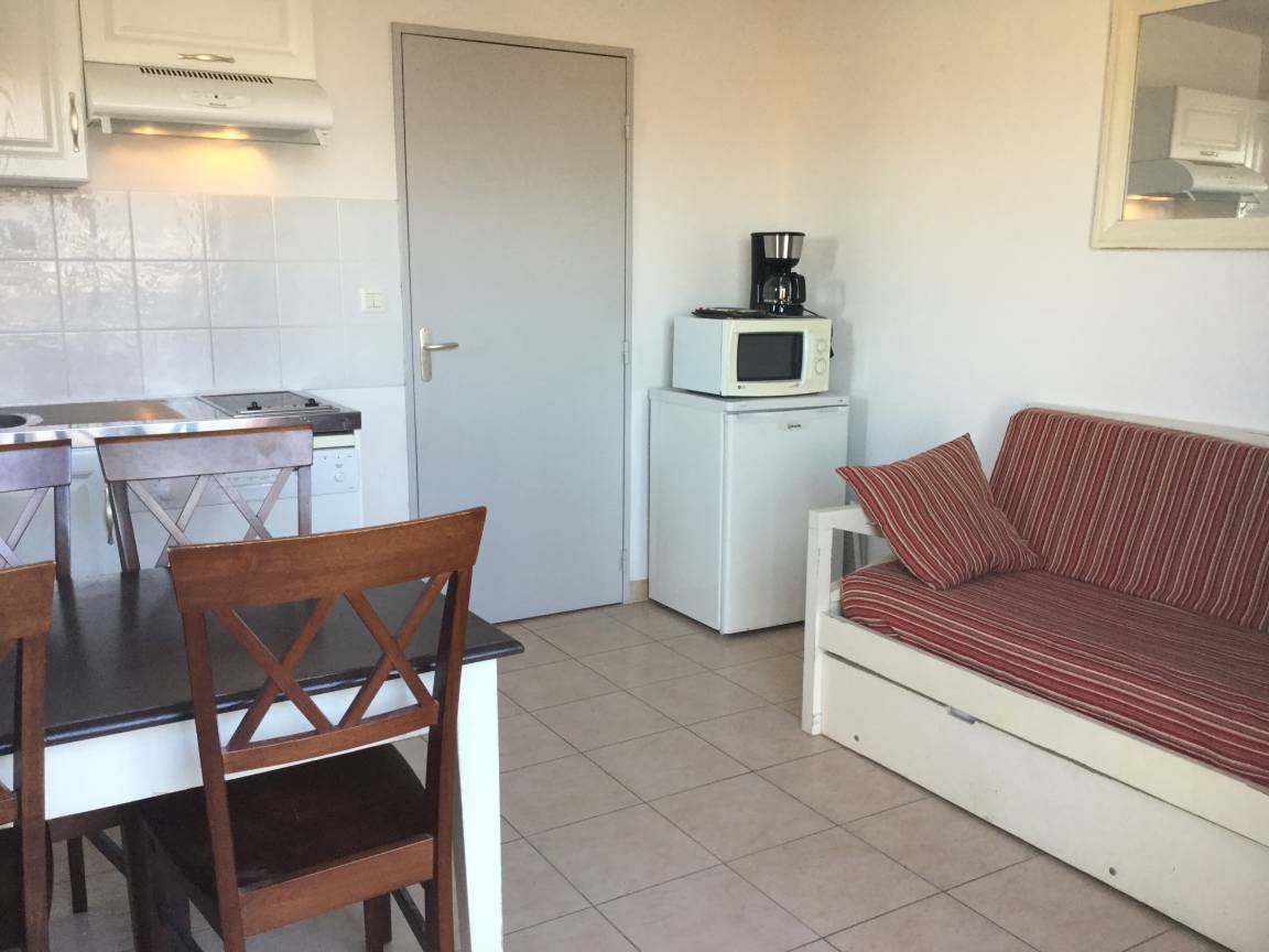 30 M² Gîte ∙ 1 Chambre ∙ 4 Personnes - Arles