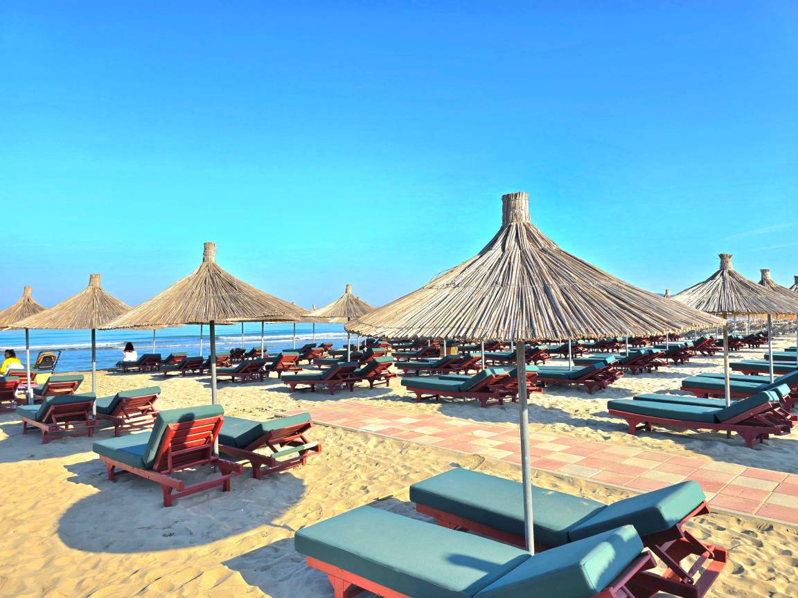 91 M² Apartment ∙ 2 Bedrooms ∙ 6 Guests - Durrës