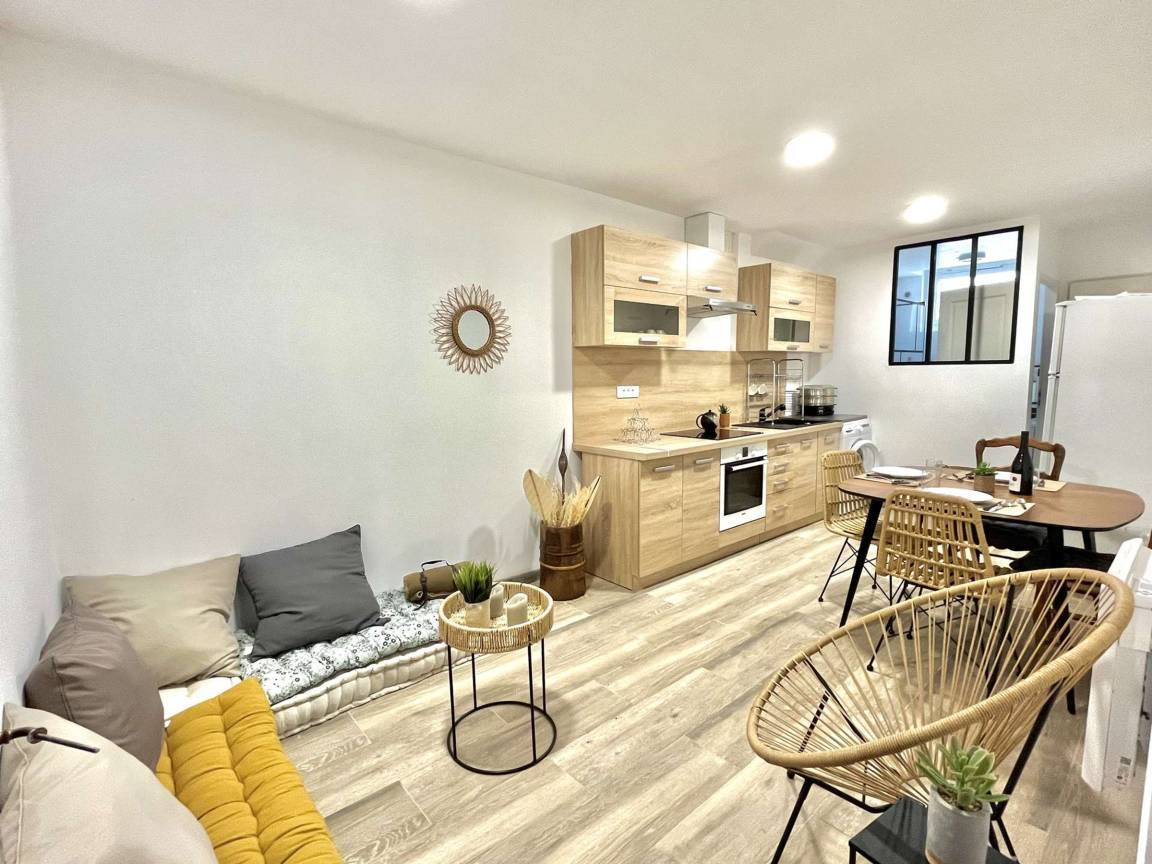 90 M² Huoneisto ∙ 3 Makuuhuonetta ∙ 6 Vierasta - Corte