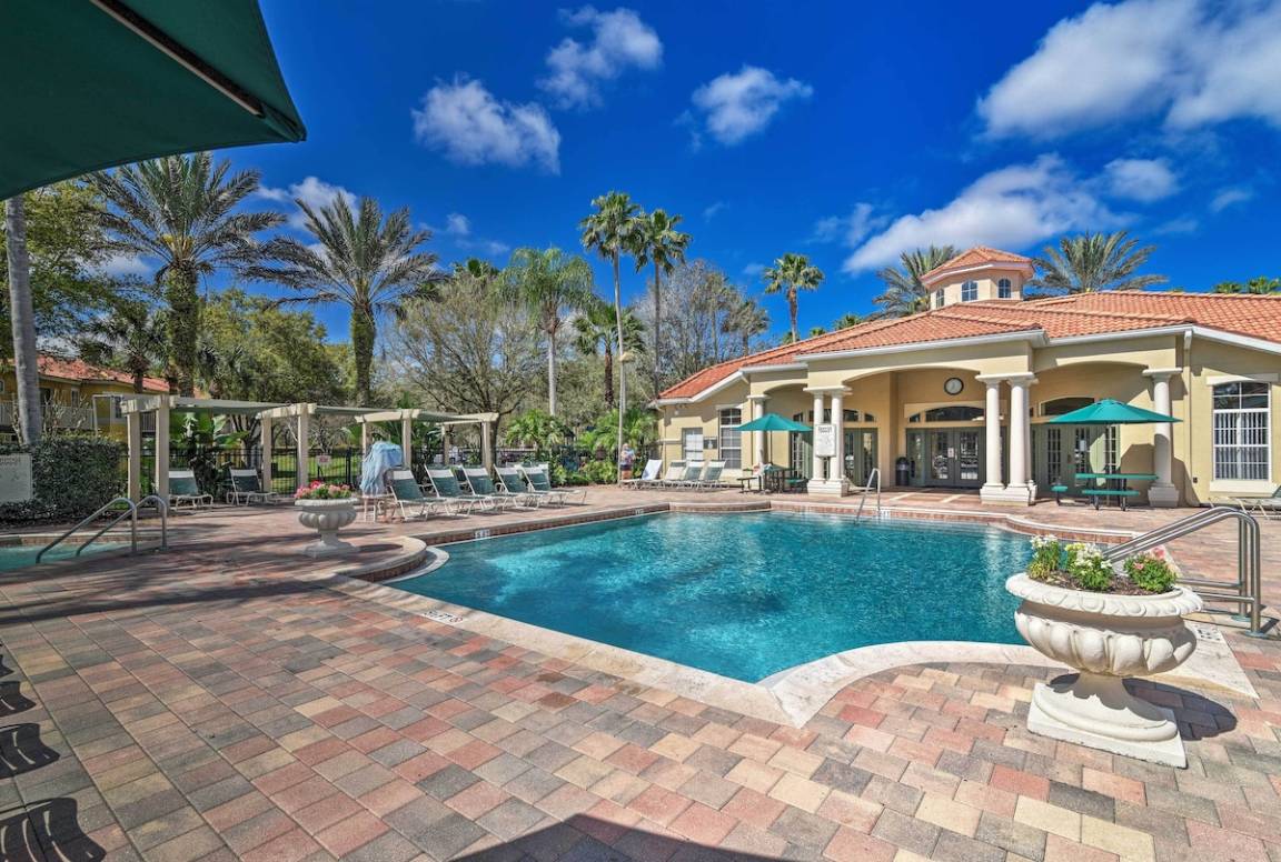 290 M² House ∙ 7 Bedrooms ∙ 14 Guests - Davenport, FL