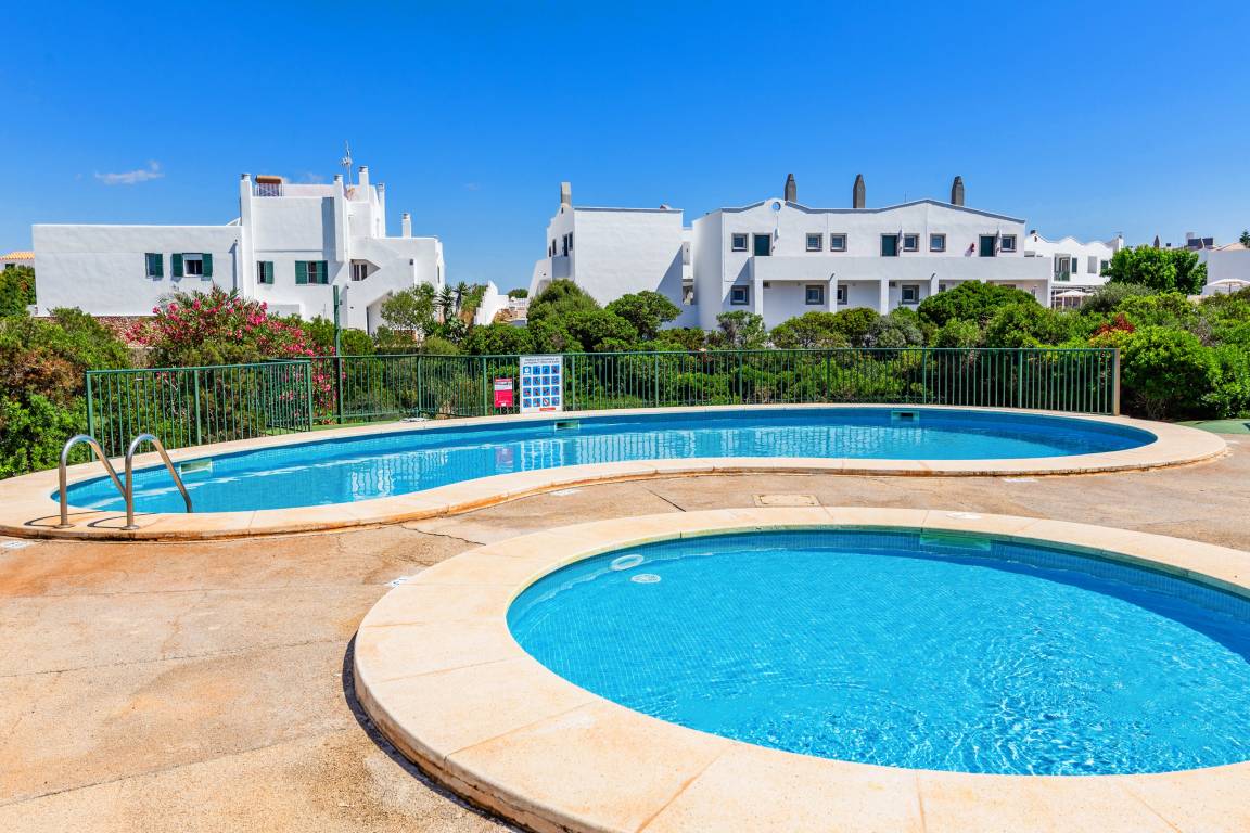 68 M² Apartamento ∙ 2 Habitaciones ∙ 4 Huéspedes - Ciudadela