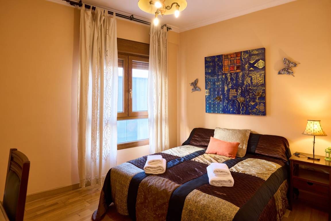 150 M² Apartment ∙ 3 Bedrooms ∙ 6 Guests - Montemayor