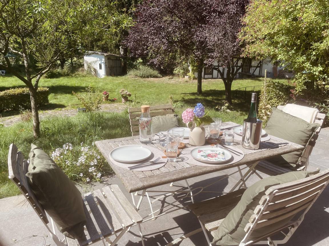 100 M² Ferienwohnung ∙ 2 Schlafzimmer ∙ 4 Gäste - Schleiden