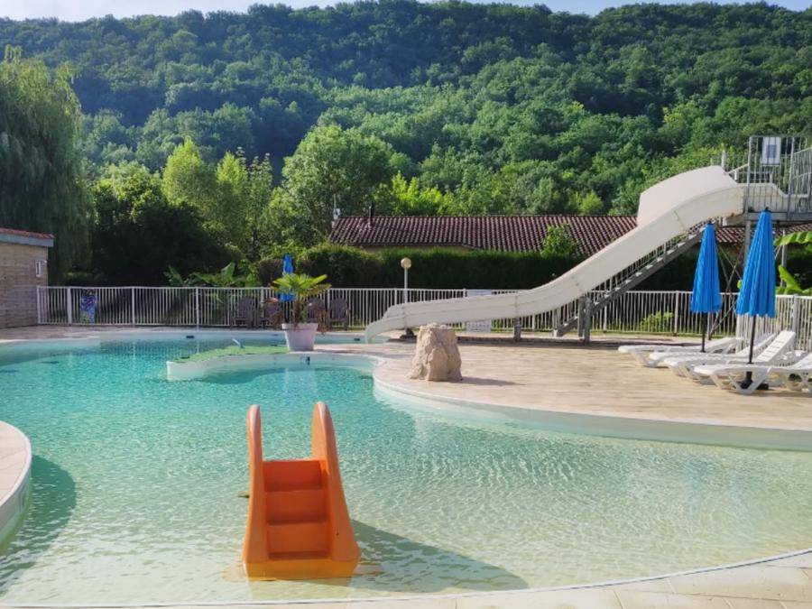 25 M² Tente ∙ 2 Chambres ∙ 4 Personnes - Terrasson-Lavilledieu