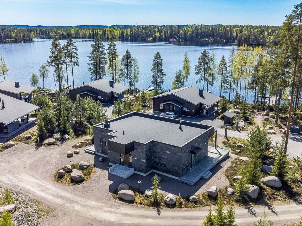 148 M² Talo ∙ 1 Makuuhuone ∙ 8 Vierasta - Ähtäri