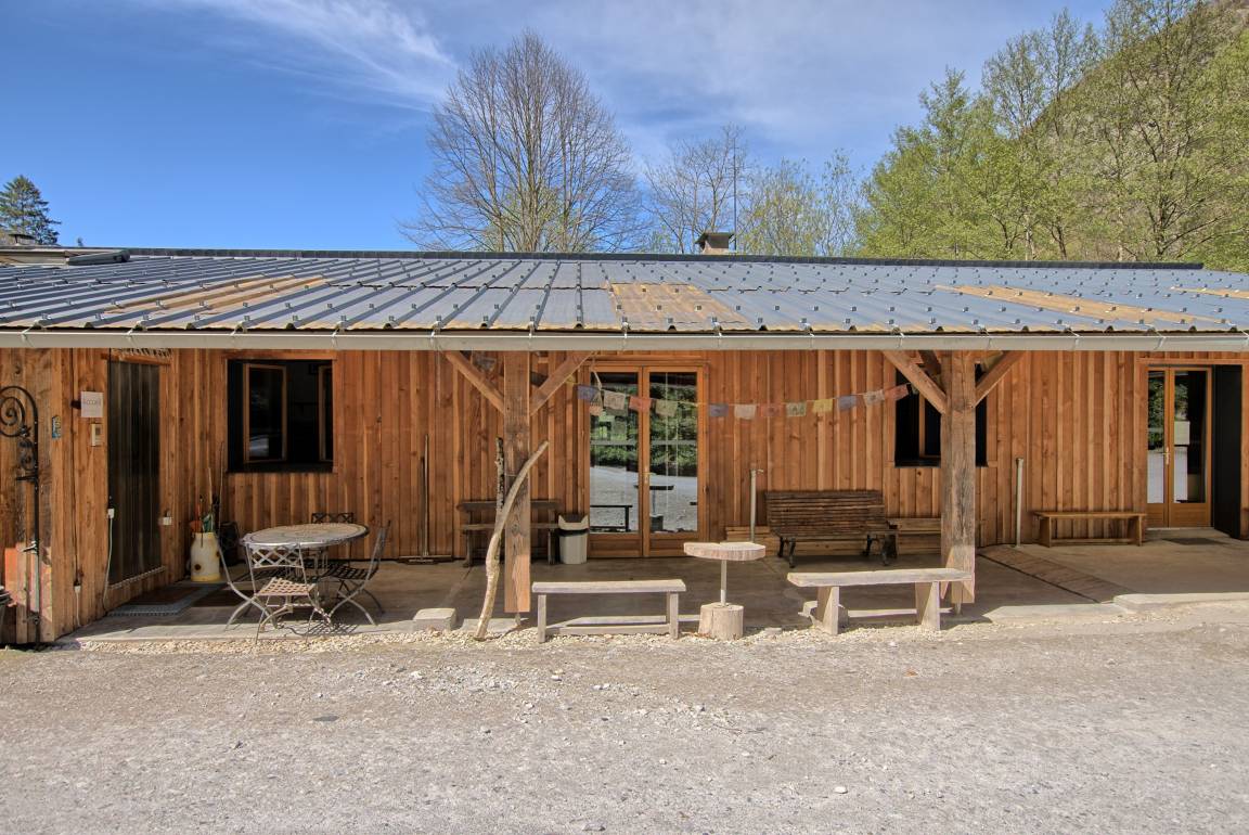 350 M² House ∙ 4 Bedrooms ∙ 32 Guests - Les