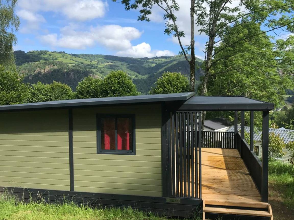 25 M² Chalet ∙ 2 Chambres ∙ 5 Personnes - Cantal