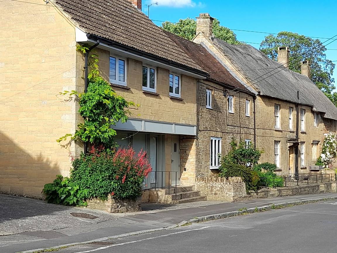 Cottage ∙ 2 Bedrooms ∙ 4 Guests - Crewkerne
