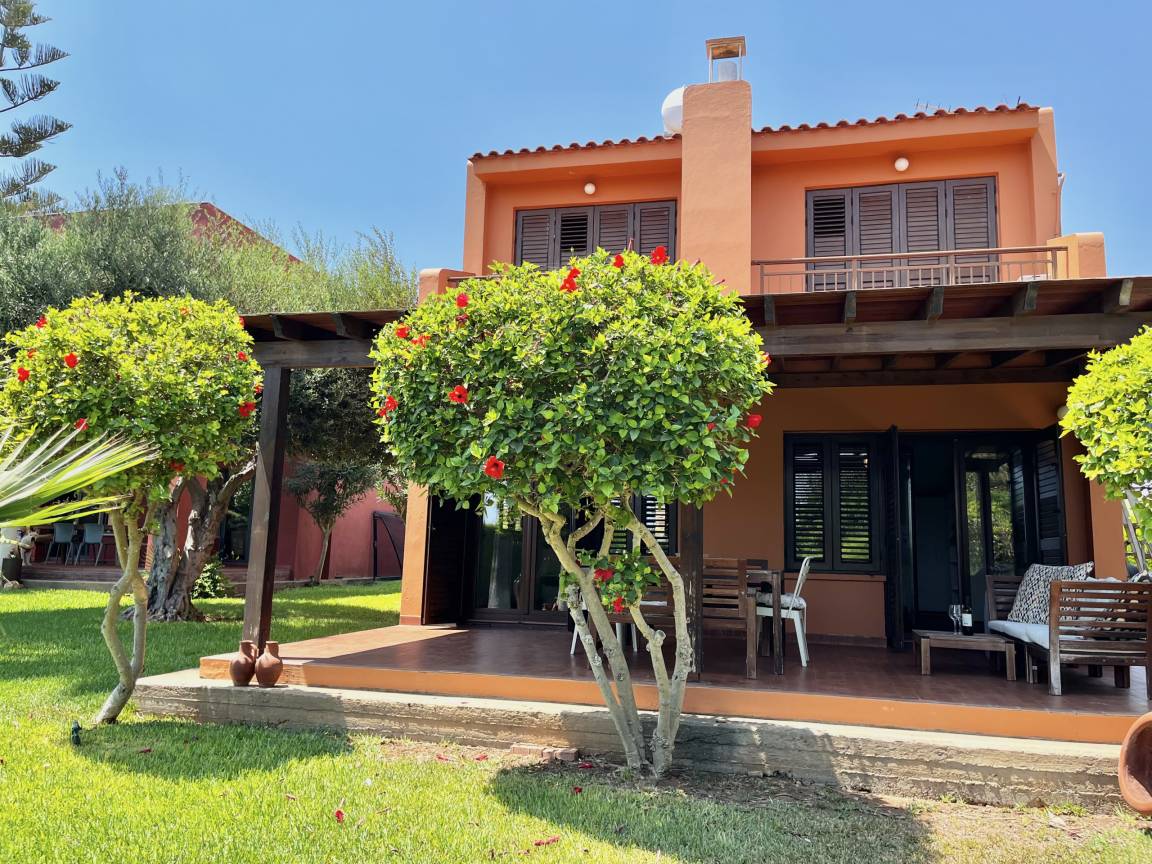 120 M² House ∙ 2 Bedrooms ∙ 5 Guests - Ayia Napa