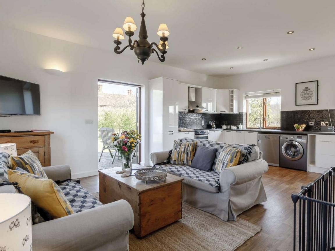Cottage ∙ 2 Bedrooms ∙ 4 Guests - Old Hunstanton