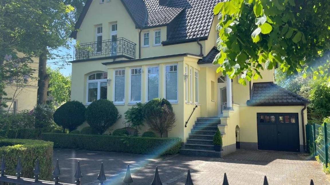 200 M² Ferienhaus ∙ 1 Schlafzimmer ∙ 4 Gäste - Handeloh