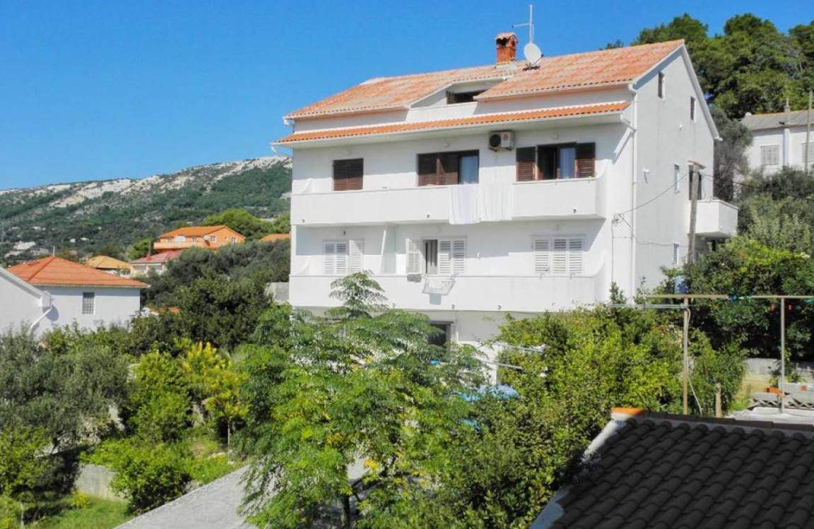 53 M² Apartment ∙ 2 Bedrooms ∙ 6 Guests - Rab