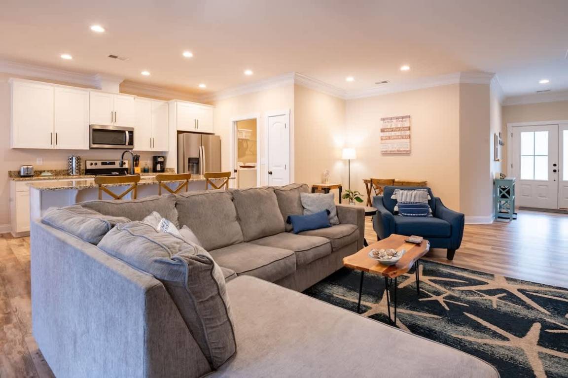 140 M² House ∙ 3 Bedrooms ∙ 8 Guests - Oak Island, NC