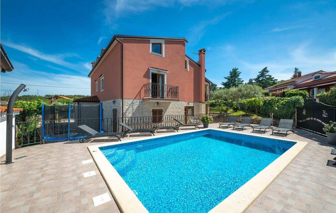 276 M² Maison De Vacances ∙ 6 Chambres ∙ 12 Personnes - Rovinj