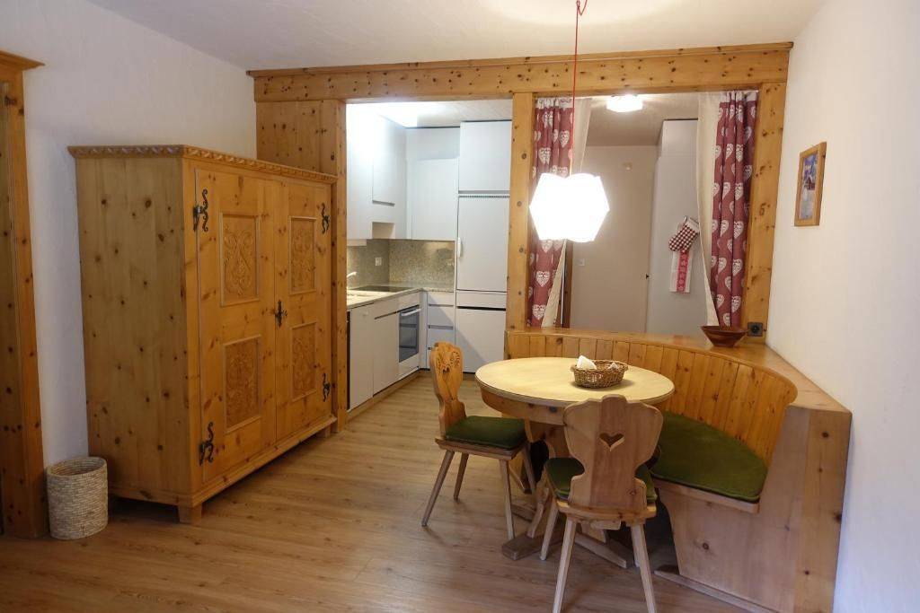 58 M² Appartamento Vacanza ∙ 1 Camera Da Letto ∙ 3 Ospiti - Zuoz