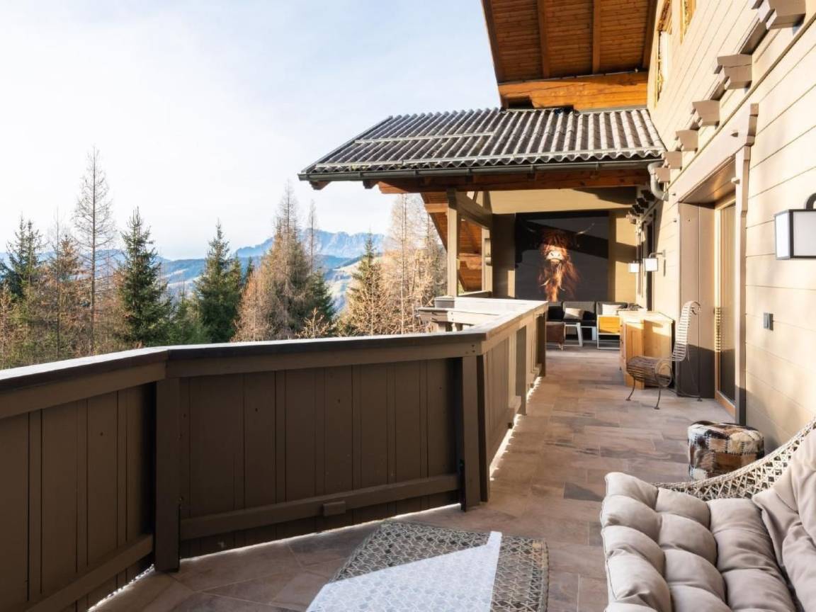 400 M² House ∙ 8 Bedrooms ∙ 20 Guests - Wagrain