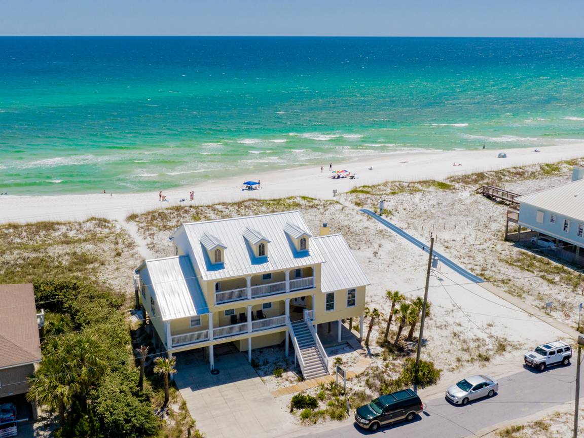 290 M² House ∙ 6 Bedrooms ∙ 23 Guests - Pensacola Beach, FL
