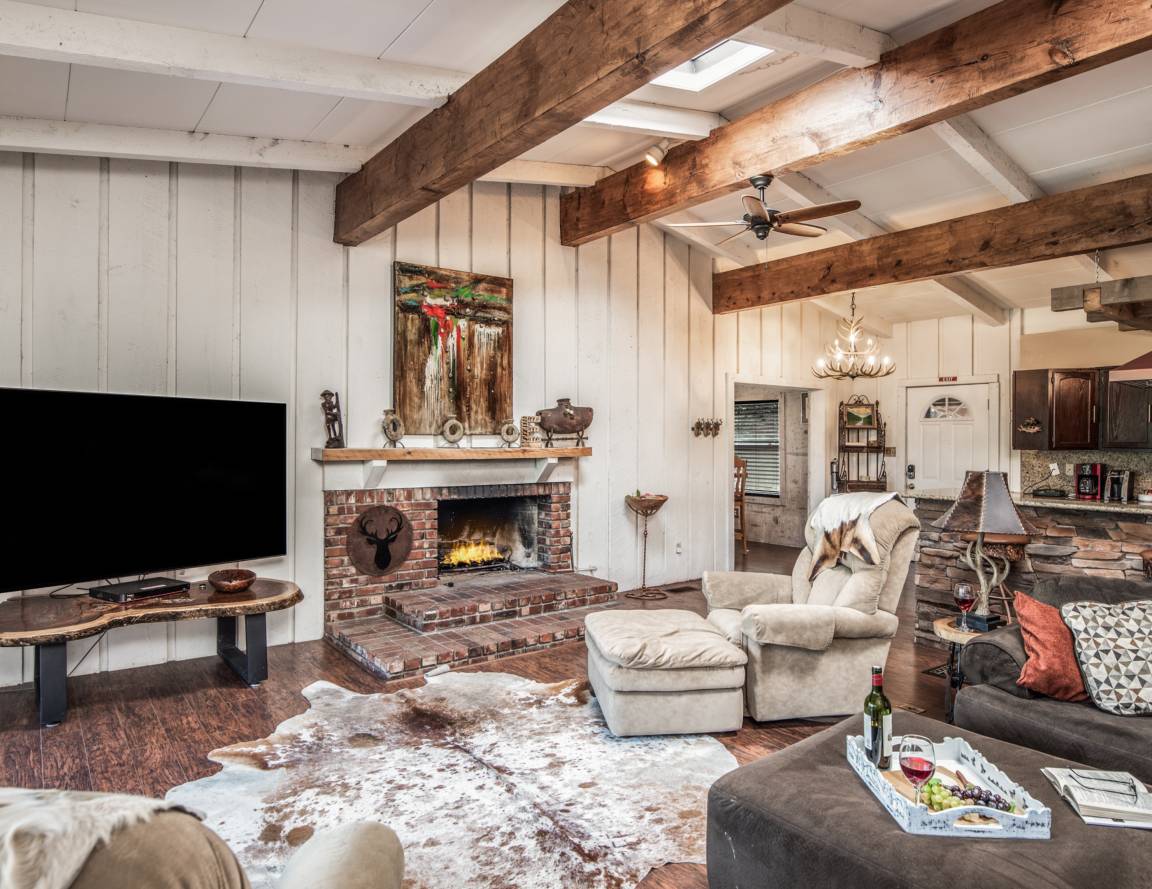 231 M² Cabaña ∙ 4 Habitaciones ∙ 10 Huéspedes - Ruidoso Downs, NM