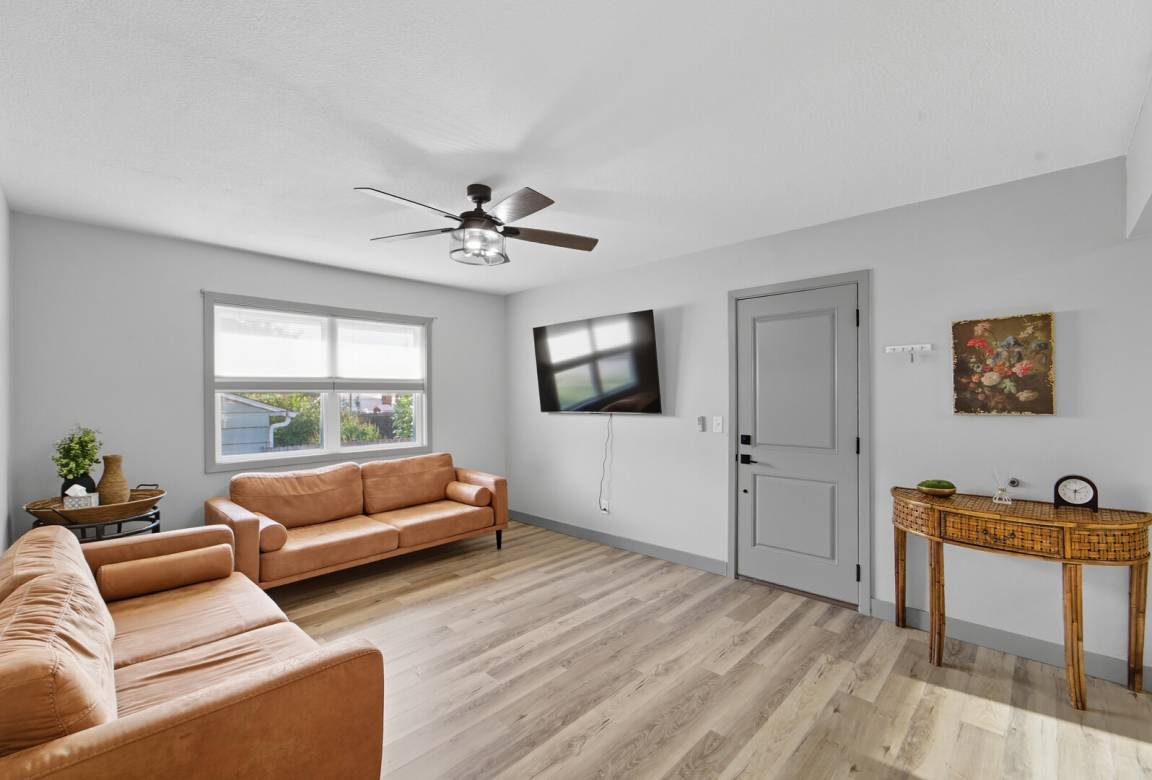 74 M² Apartment ∙ 2 Bedrooms ∙ 4 Guests - Ankeny, IA