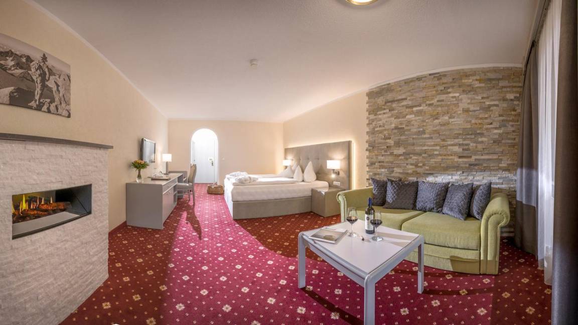 32 M² Hotel ∙ 1 Sypialnia ∙ 4 Gości - Maurach
