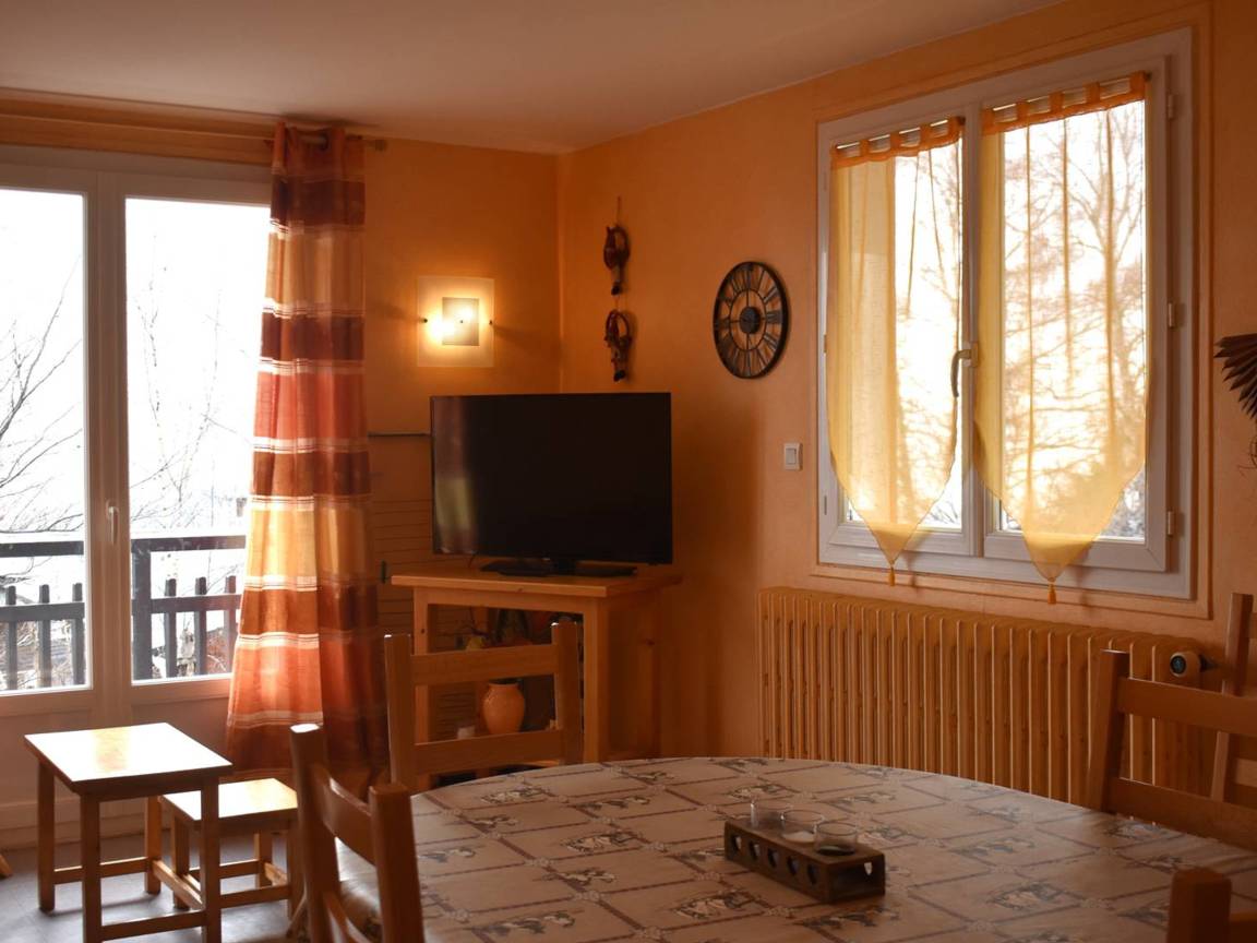 65 M² Apartamento ∙ 2 Habitaciones ∙ 6 Huéspedes - Err