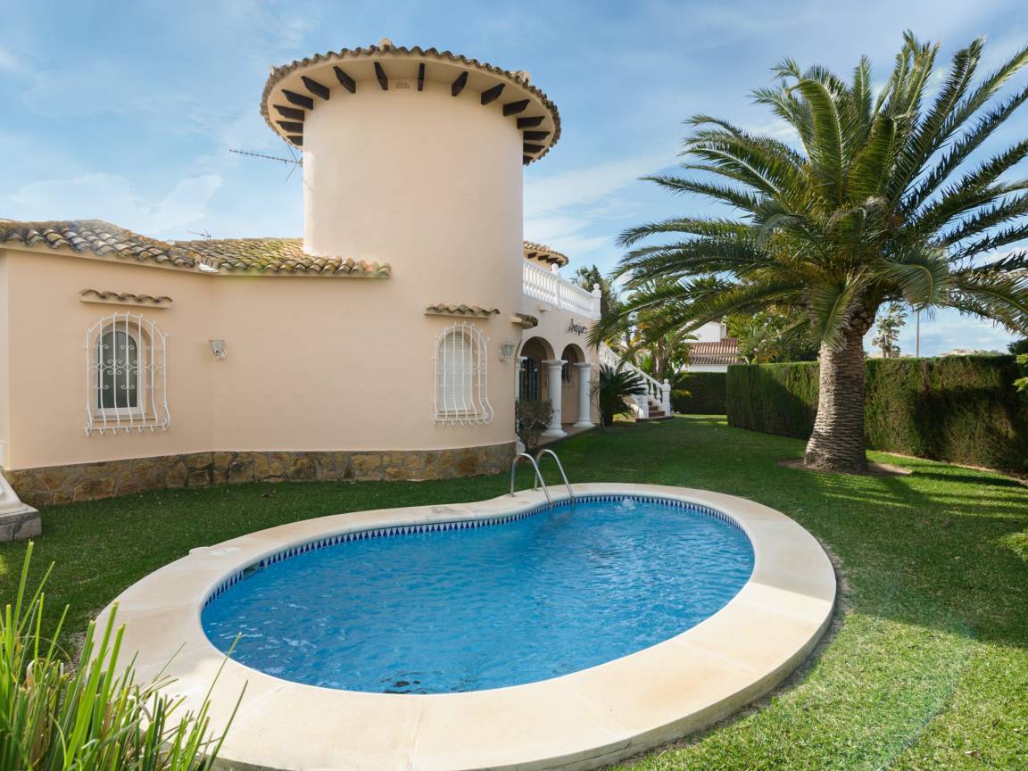 190 M² Villa ∙ 2 Slaapkamers ∙ 4 Gasten - Oliva