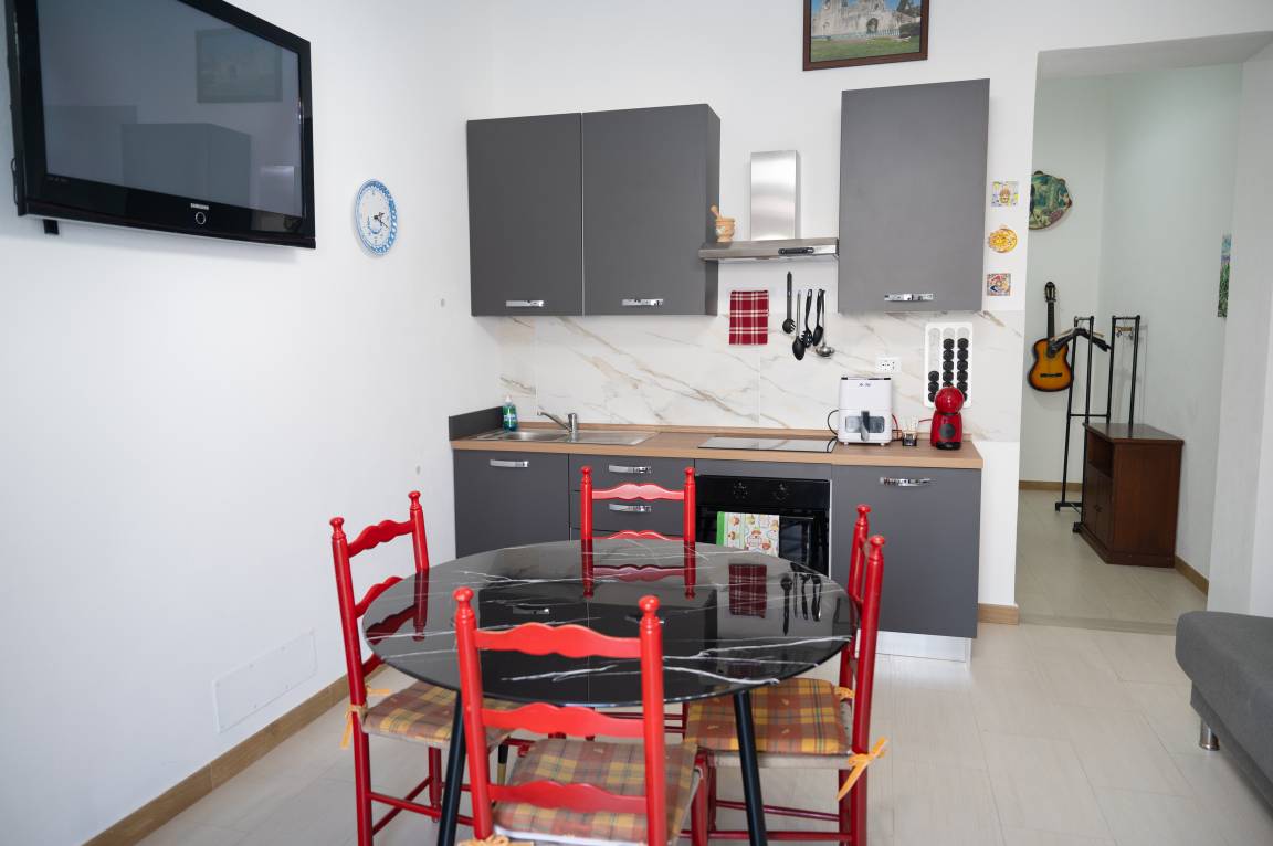 64 M² Apartamento ∙ 2 Habitaciones ∙ 5 Huéspedes - Siracusa