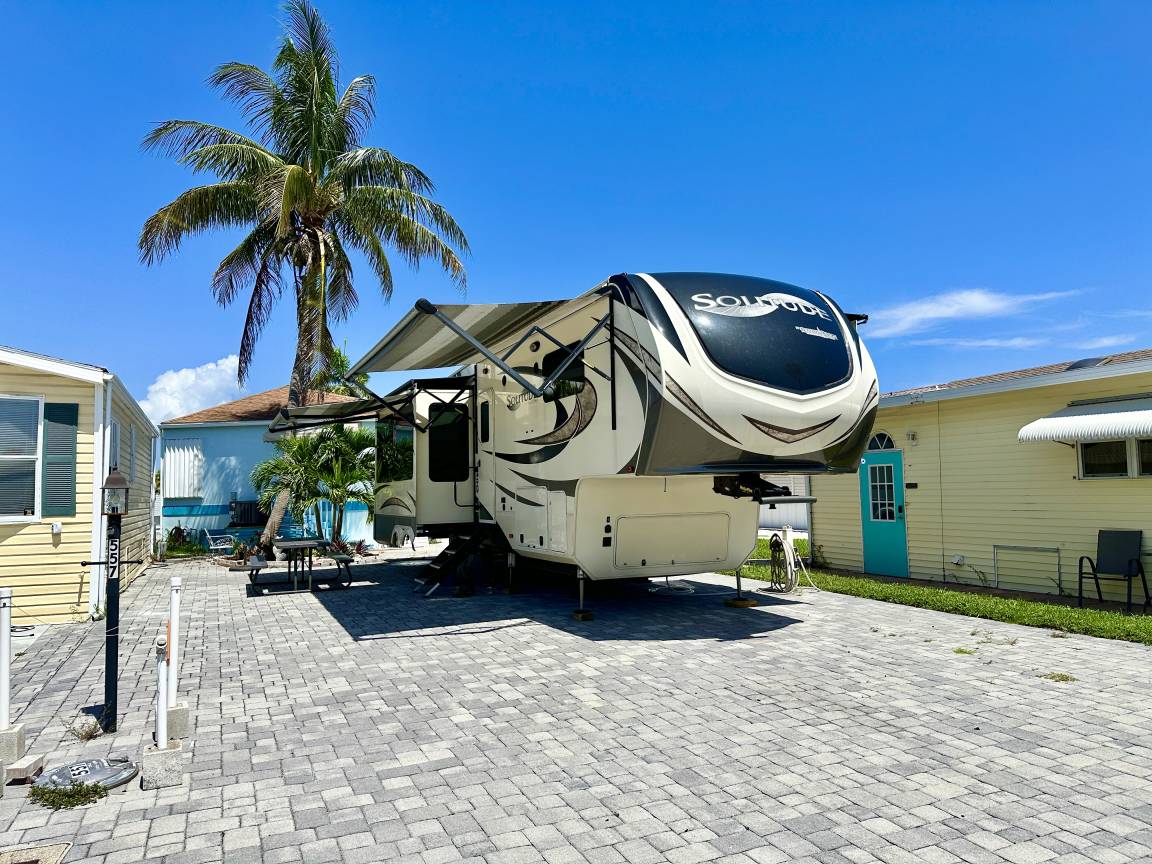 Camping ∙ 1 Chambre ∙ 4 Personnes - Caraïbes
