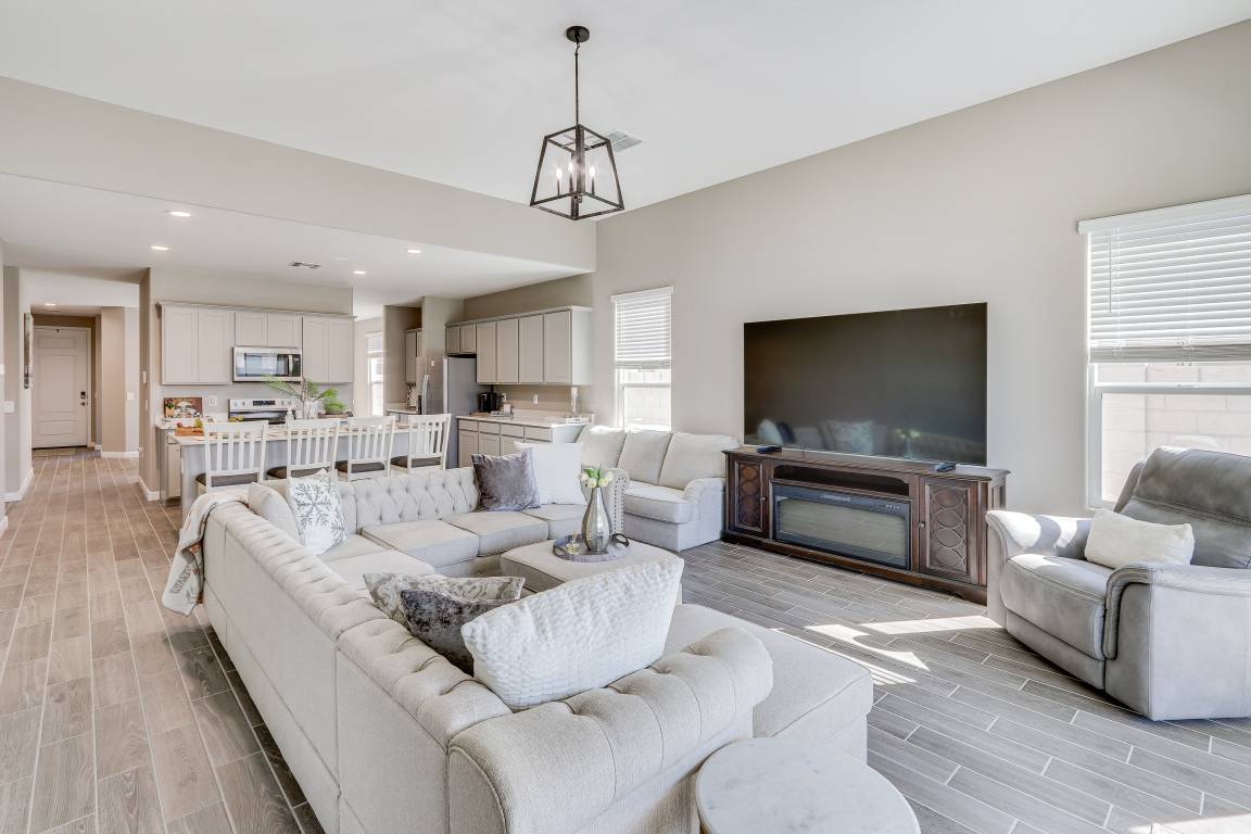 222 M² House ∙ 4 Bedrooms ∙ 8 Guests - Maricopa, AZ