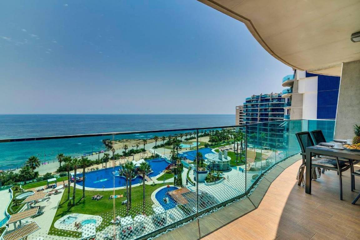 82 M² Apartment ∙ 2 Bedrooms ∙ 5 Guests - Torrevieja
