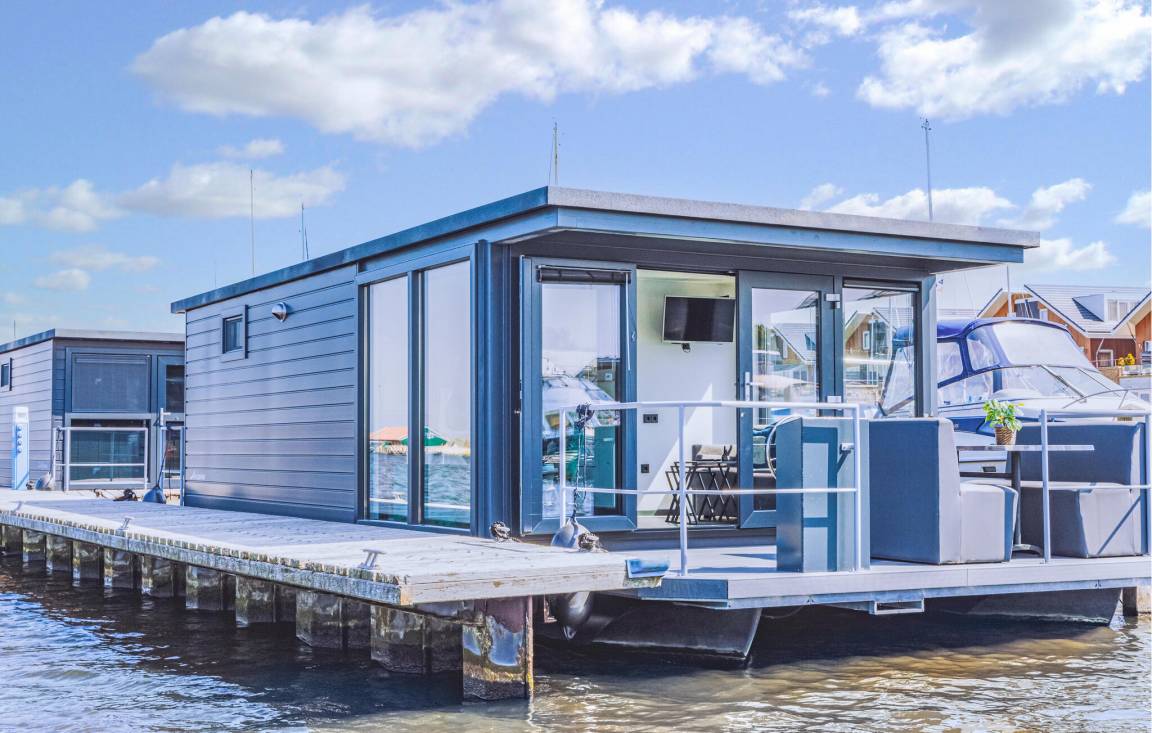 26 M² Huisboot ∙ 2 Slaapkamers ∙ 4 Gasten - Uitgeest