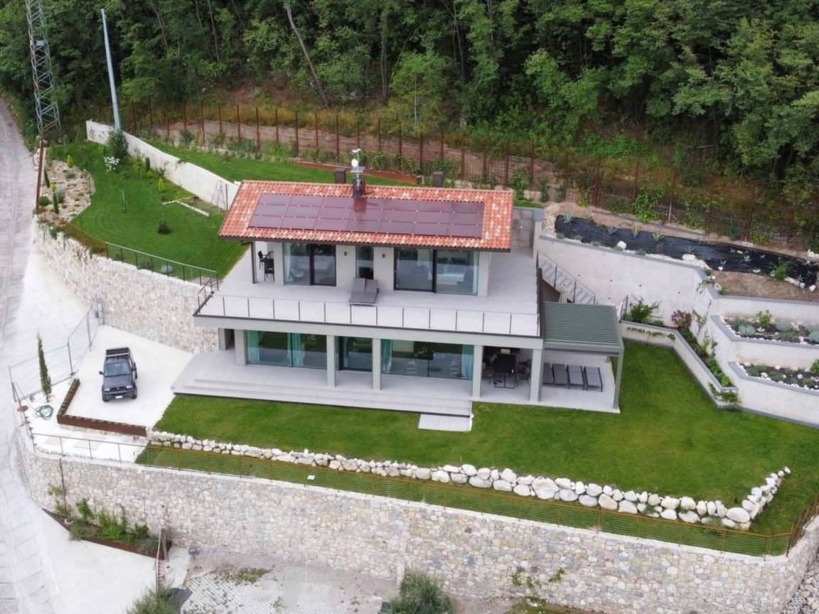140 M² House ∙ 2 Bedrooms ∙ 5 Guests - Limone Sul Garda