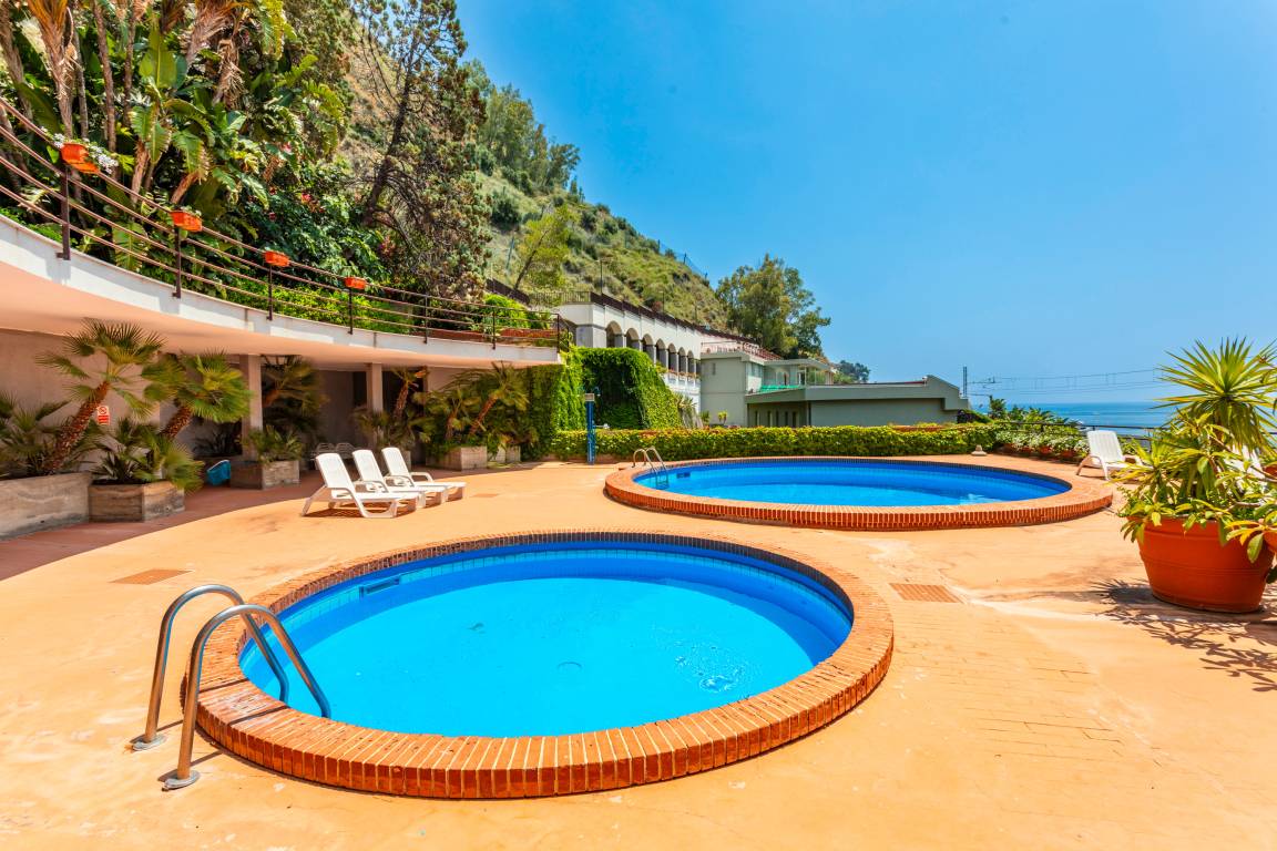 65 M² Apartment ∙ 1 Bedroom ∙ 4 Guests - Taormina