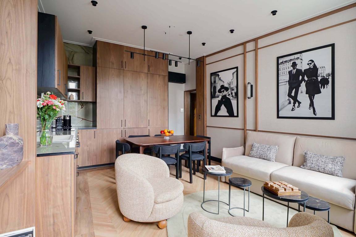 73 M² Appartement ∙ 3 Chambres ∙ 8 Personnes - Versailles